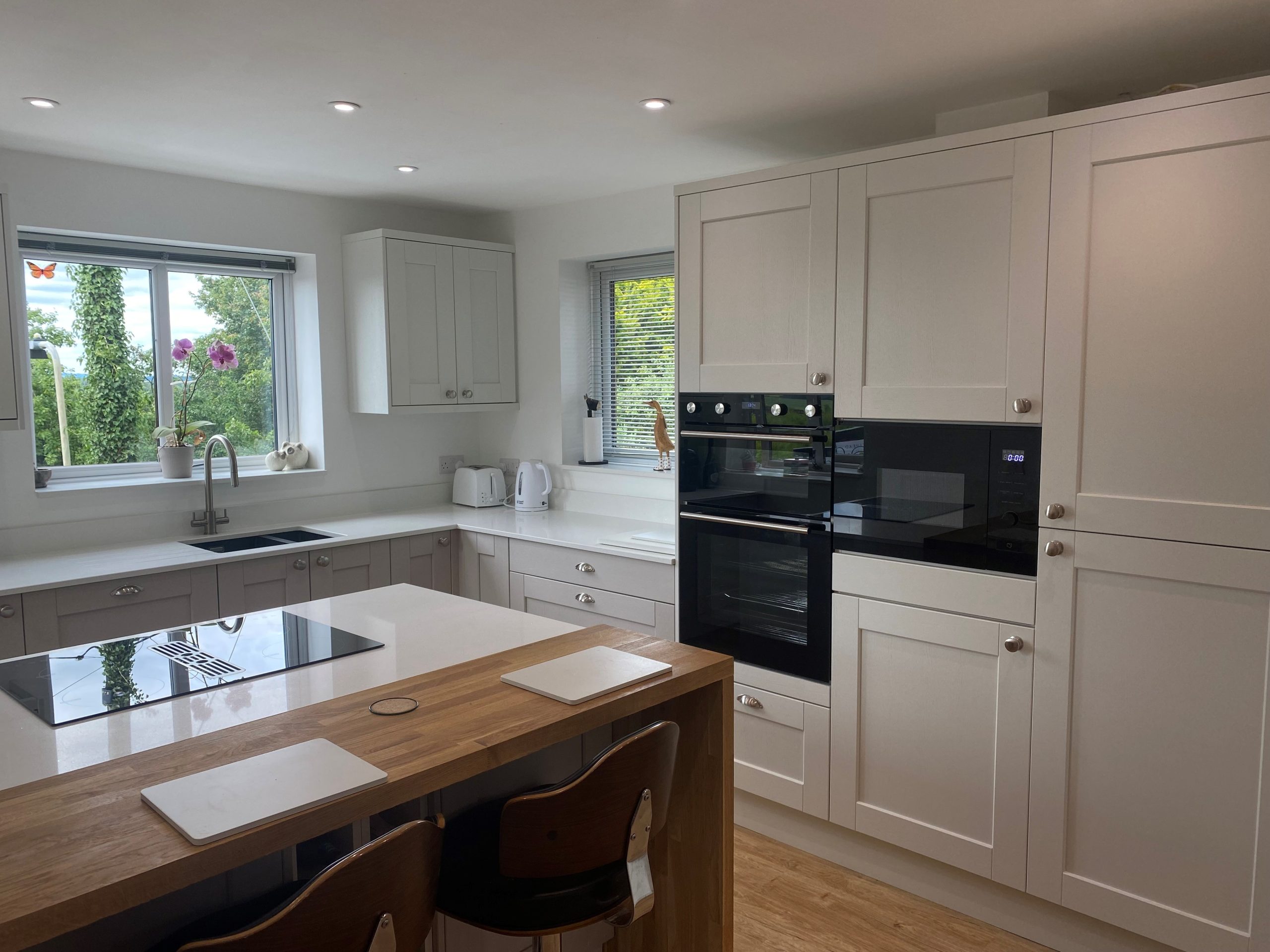 Cox's Cashmere & Porcelain Shaker Kitchen | The Kitchen Depot