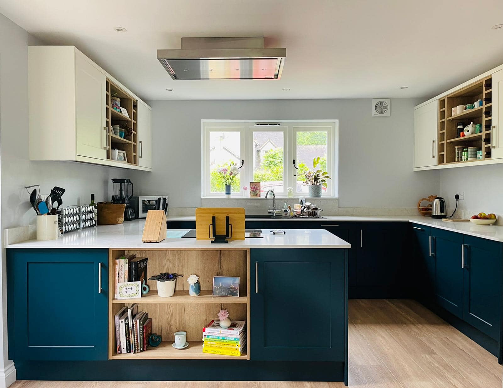 Our Customer Kitchens | Marine & Porcelain | The Kitchen Depot